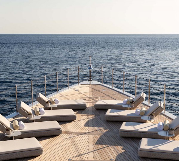 Yacht METIS, Benetti | CHARTERWORLD Luxury Superyacht Charters